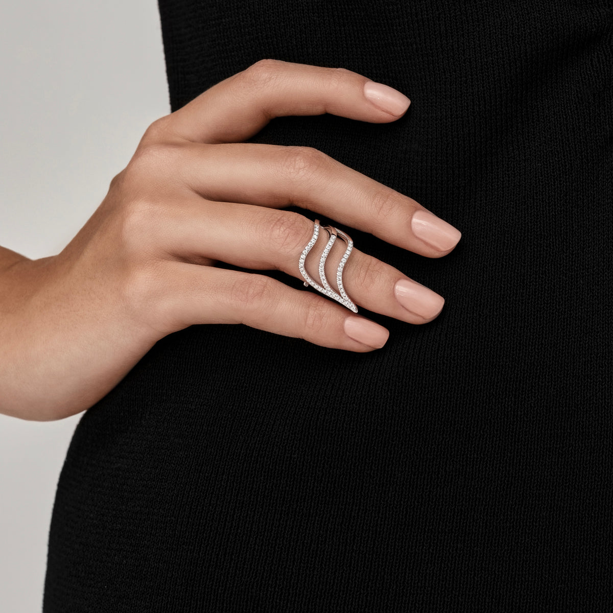 Sway Tre Linea Ring Diamonds | Lawson UK